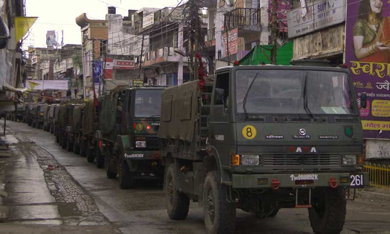 Communal riots spread in north India, 28 killed - World - DAWN.COM