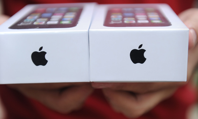 Apple's sales of new iPhones off to fast start - DAWN.COM