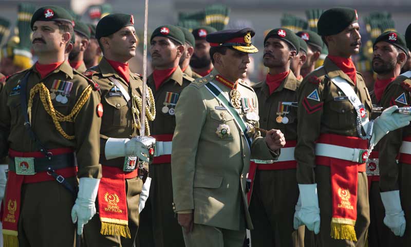 Gen Raheel Sharif gets baton of command - DAWN.COM