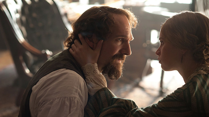Ralph Fiennes reveals other Dickens in 'Invisible Woman' - DAWN.COM