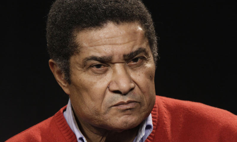 Portuguese legend Eusebio dies aged 71 - Sport - DAWN.COM