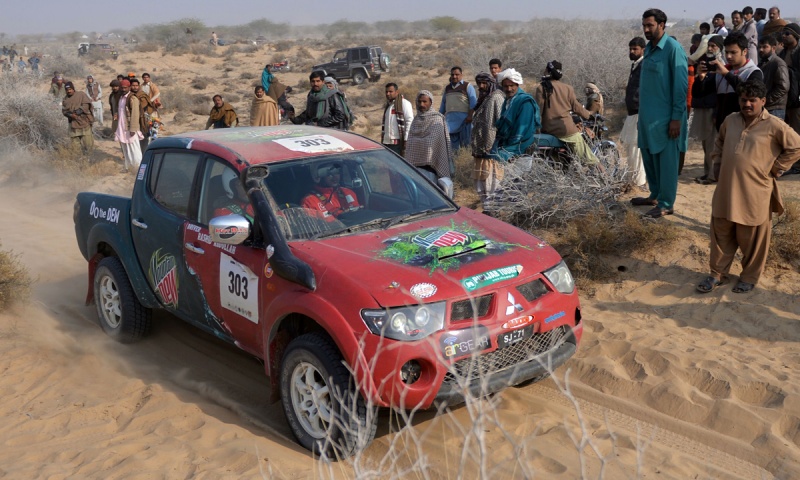 Desert Jeep Rally 2014 - Multimedia - DAWN.COM