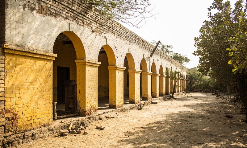 Requiem for a city: Shikarpur photo gallery - DAWN.COM