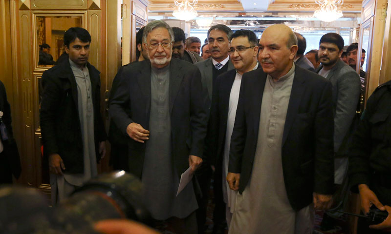 Karzai's brother withdraws from Afghan election - World - DAWN.COM