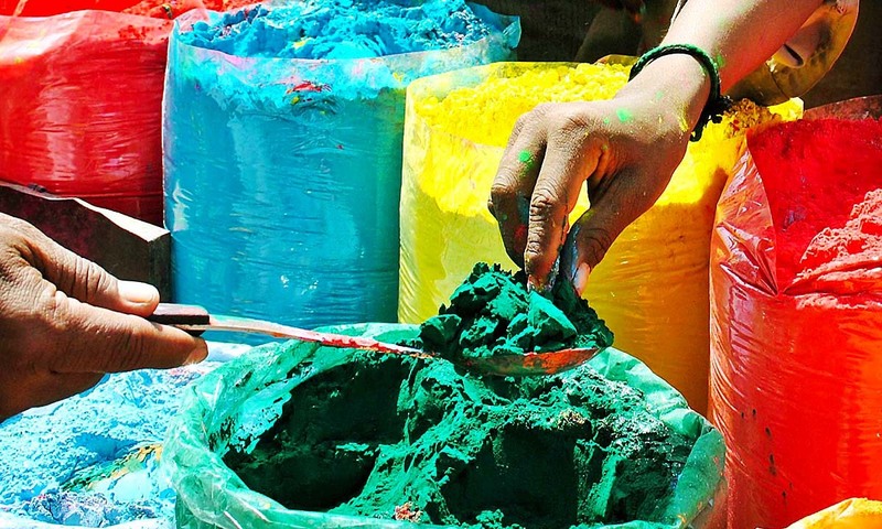 Holi celebrations in Pakistan - Multimedia - DAWN.COM