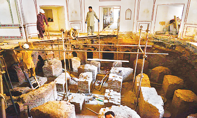 The amazing things discovered at the Shahi Hammam - Newspaper - DAWN.COM