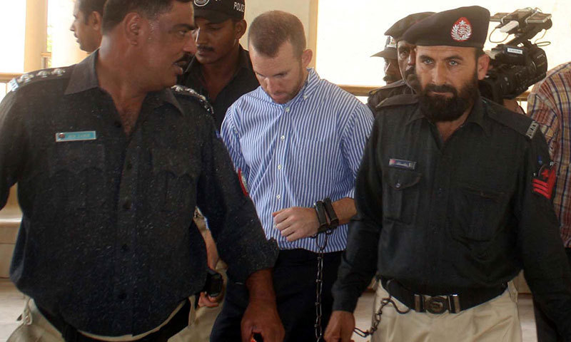 Karachi court asks police to charge FBI agent - Pakistan - DAWN.COM