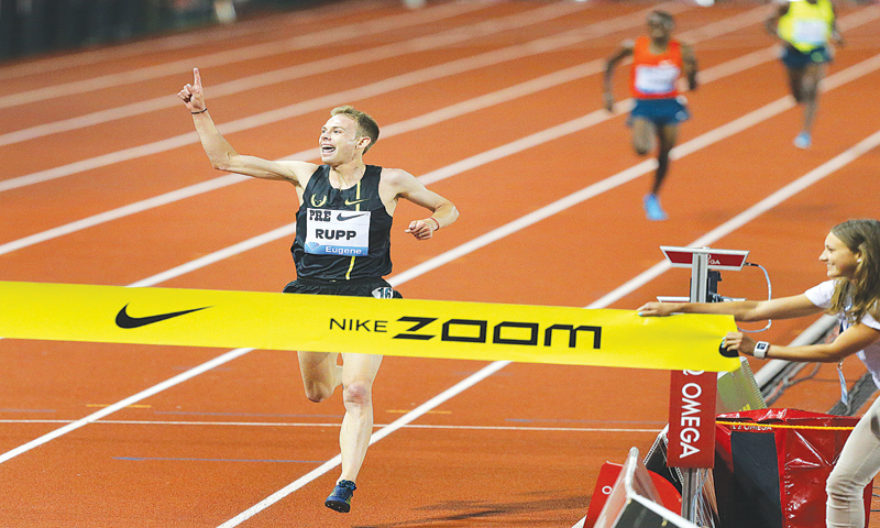 Rupp sets US 10,000m record - Newspaper - DAWN.COM