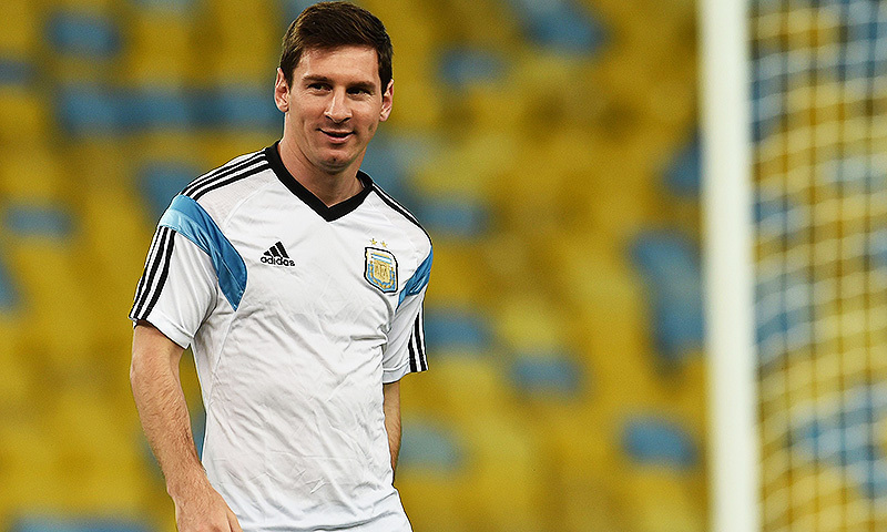 A nation expects as Messi enters World Cup stage - Sport - DAWN.COM