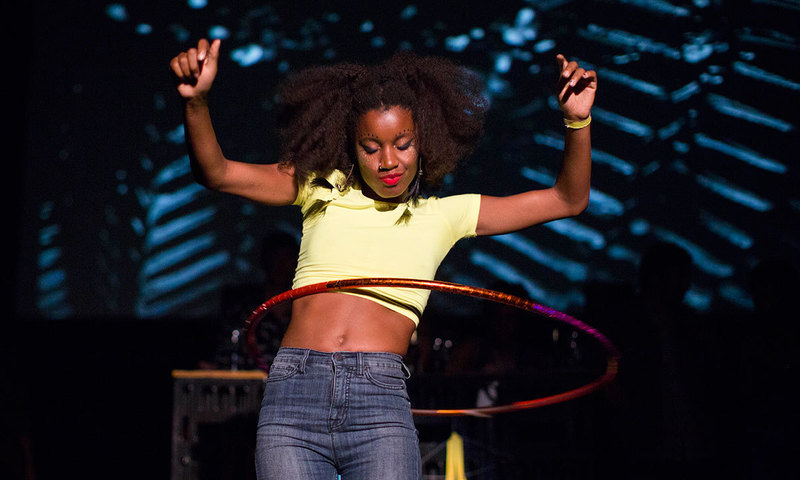 Hoopurbia: Berlin celebrates Hula Hoop festival - Multimedia - DAWN.COM
