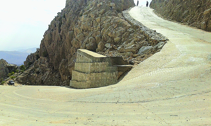 In sync with summer - Pakistan - DAWN.COM