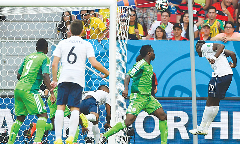 Late goals send France into quarter-finals - Newspaper - DAWN.COM