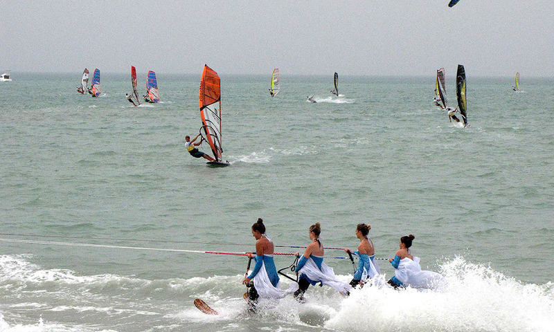 Windsurfing makes waves in Turkmenistan - World - DAWN.COM