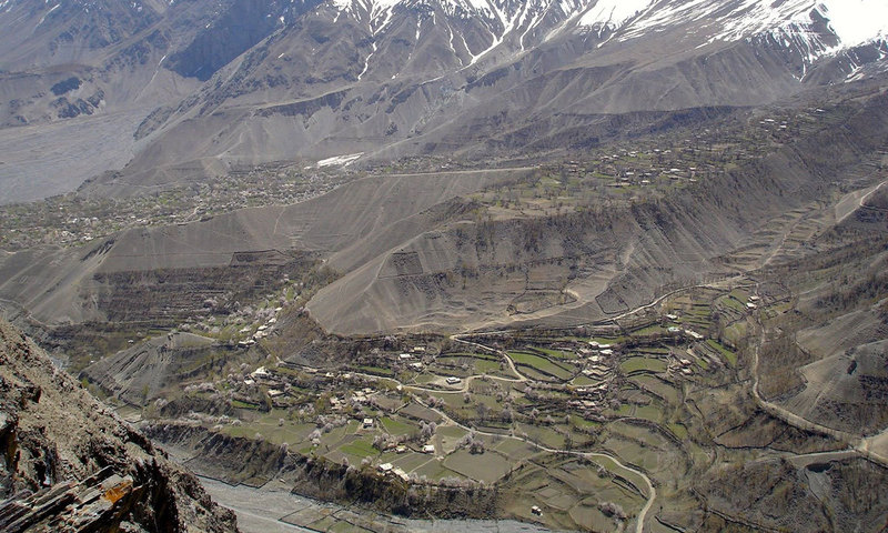 Enter Chunda Valley - Pakistan - DAWN.COM