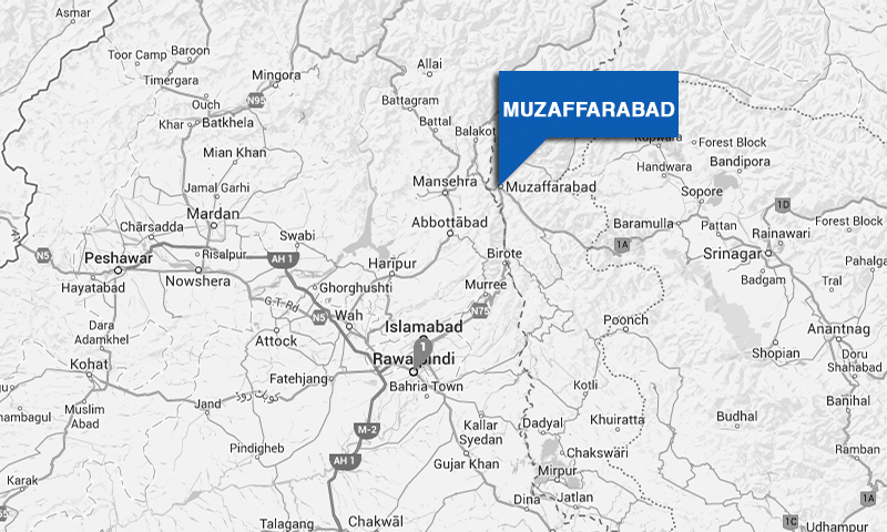 AJK minister sets up office in the open in protest - Newspaper - DAWN.COM