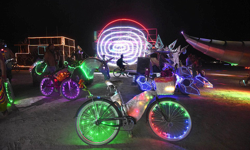 Burning Man lights up the Nevada desert - World - DAWN.COM