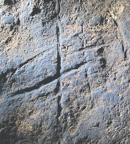 Cave markings ‘bring Neanderthals closer to us’ - Newspaper - DAWN.COM