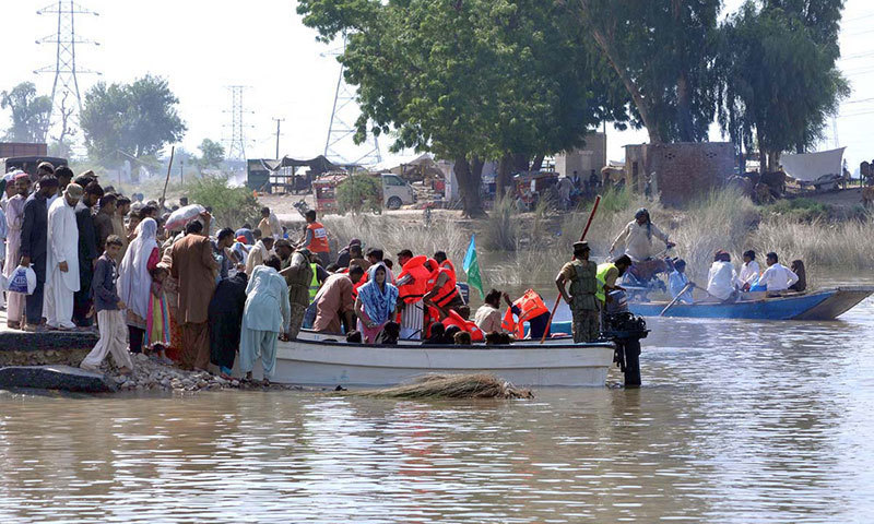 Thousands rescued as floods hit Sindh - Pakistan - DAWN.COM