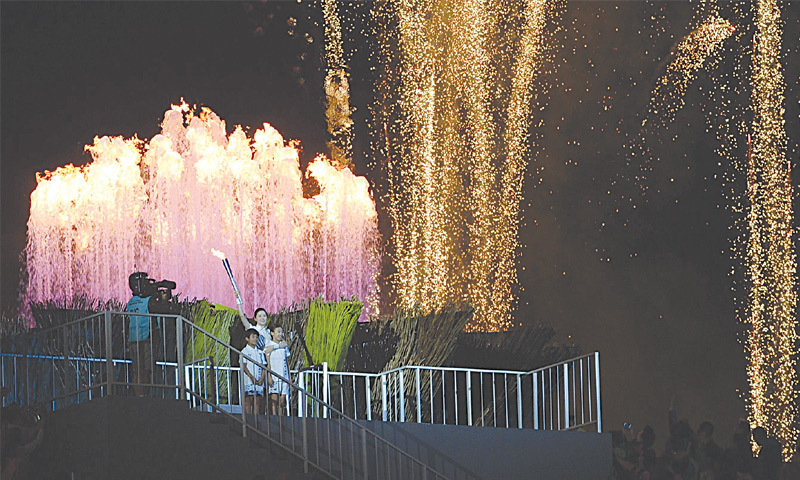 Asian Games open at Incheon amid thrill, colour - Newspaper - DAWN.COM