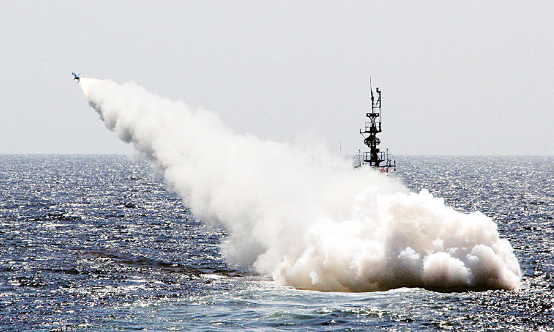 Live-fire demo of torpedo, anti-ship missiles by PN - Pakistan - DAWN.COM