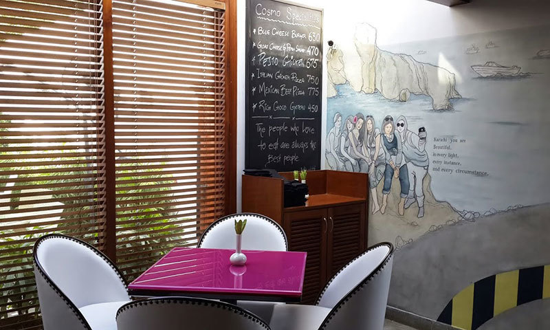 Cosmopolitan cafe: Modern decor, sinfully amazing dessert - Pakistan ...