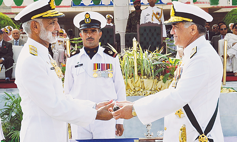 Zakaullah takes charge of Pakistan Navy - Newspaper - DAWN.COM