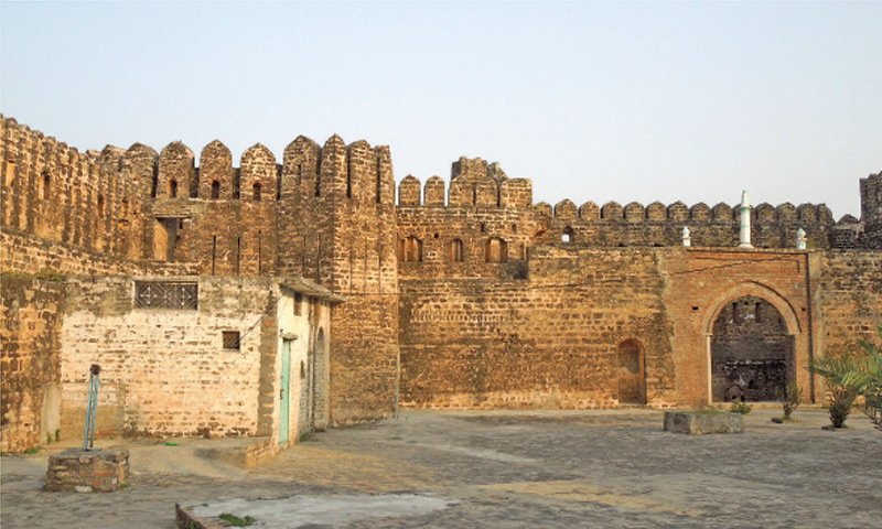 Sangni Fort — a reminder of the Mughal, Sikh period - Newspaper - DAWN.COM
