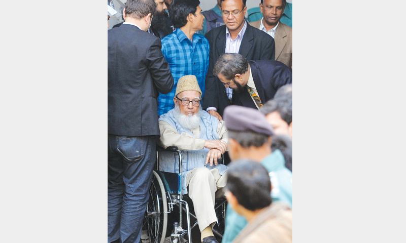 Jailed JI leader Ghulam Azam dies in Dhaka - World - DAWN.COM