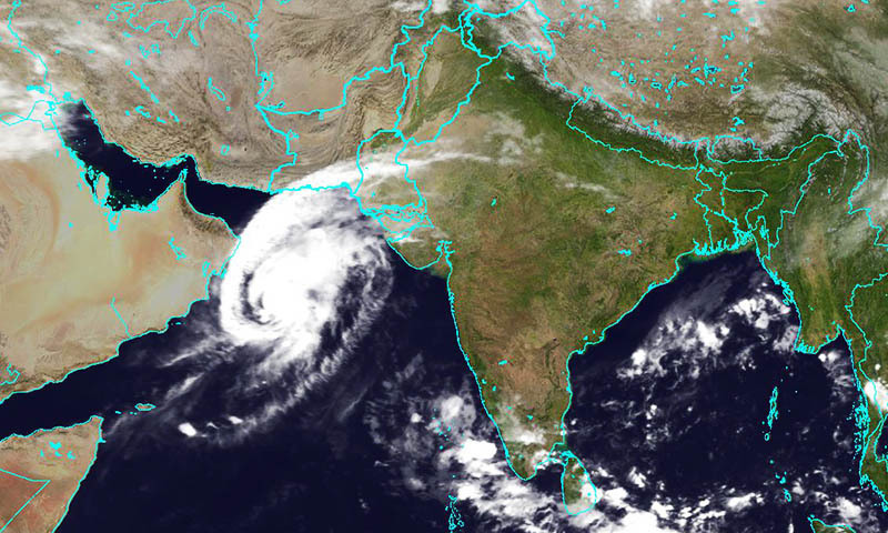 Pakistan's coastal areas brace for Cyclone Nilofar - Pakistan - DAWN.COM