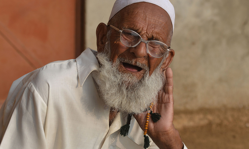 Britian honours Pakistan's World War heroes - Pakistan - DAWN.COM