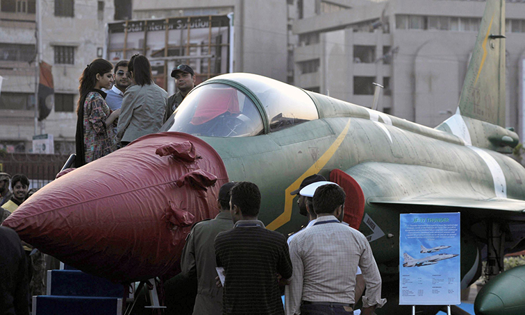 With new JF-17, Pakistan aims for boost to defence exports - Pakistan ...