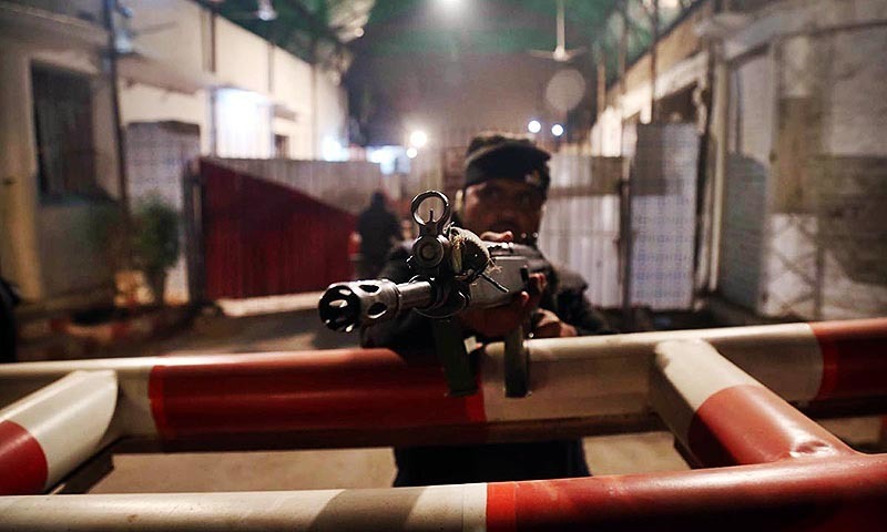 Army takes position in Hyderabad prison amid fear of jailbreak ...