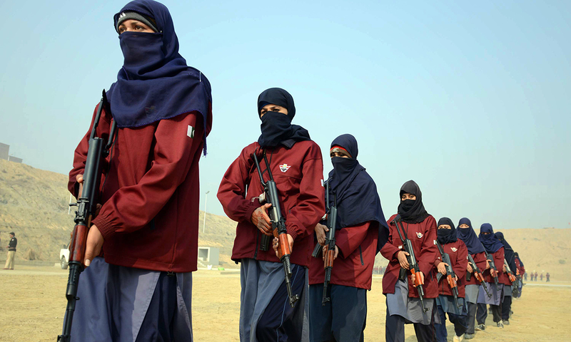Meet Pakistan’s fearless female police commandos - Pakistan - DAWN.COM