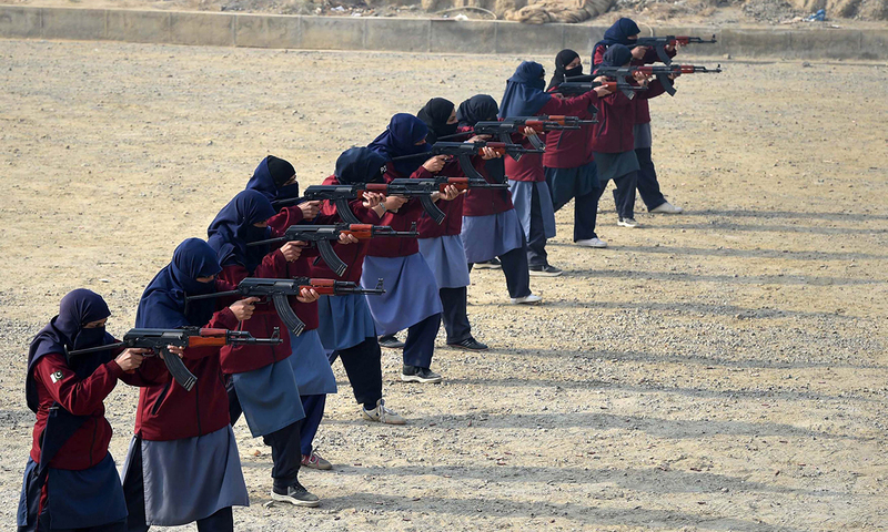 Meet Pakistan’s fearless female police commandos - Pakistan - DAWN.COM