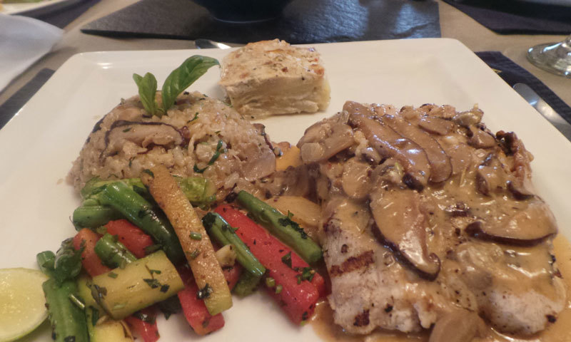 Polo Lounge rediscovered: A fine dining time machine - Pakistan - DAWN.COM