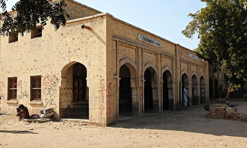 Sakrand: Waiting for a train since 1991 - Multimedia - DAWN.COM