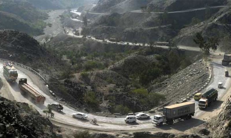 Five killed on road near Torkham - Pakistan - DAWN.COM