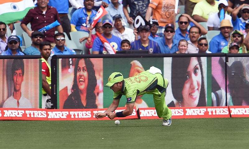 Pakistan fail to break jinx as India record 76-run victory - Sport ...