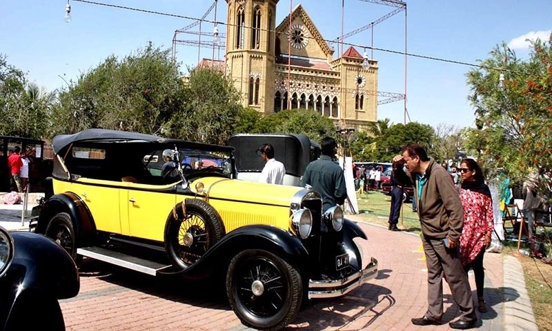 Quaid’s Rolls Royce among vintage cars pulling crowds at annual show ...