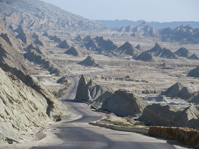Travel: Under the Balochistan sun - Pakistan - DAWN.COM