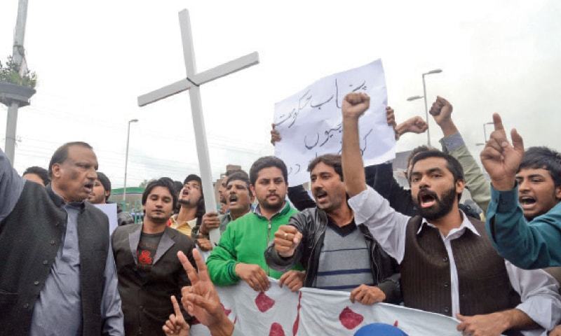 Christians rally against Lahore church attack - Newspaper - DAWN.COM