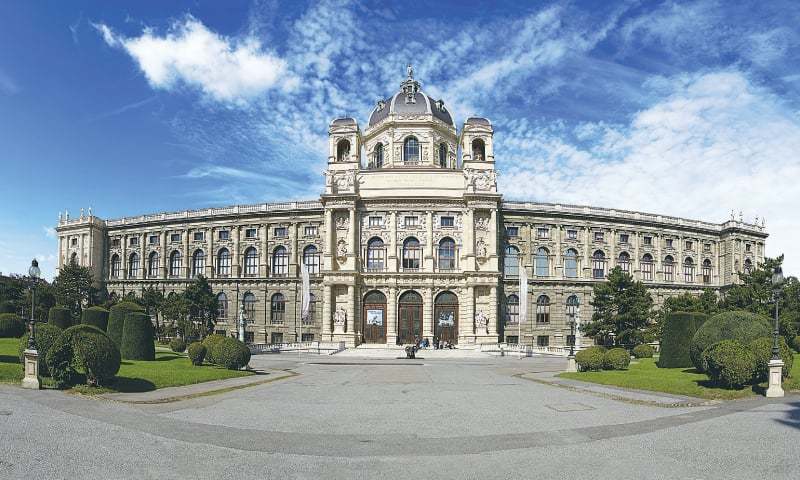 ‘World’s most beautiful boulevard’ turns 150 - World - DAWN.COM