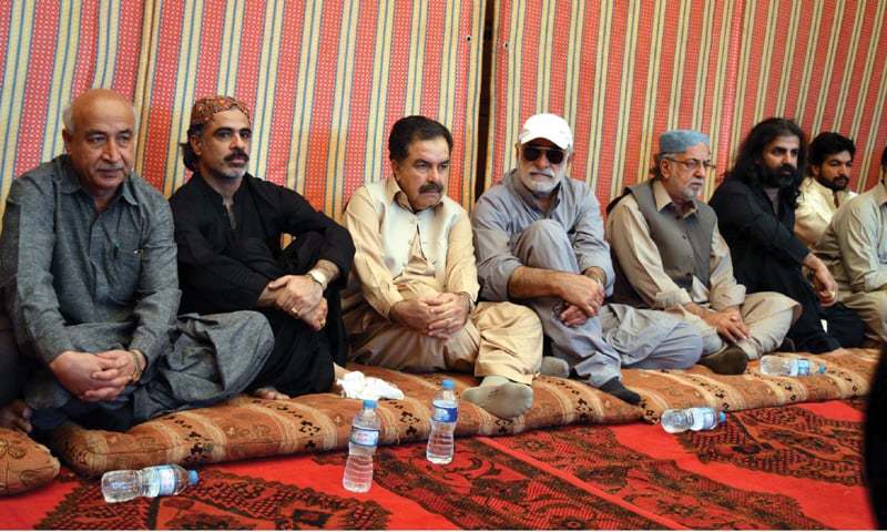 Talal Bugti laid to rest - Newspaper - DAWN.COM