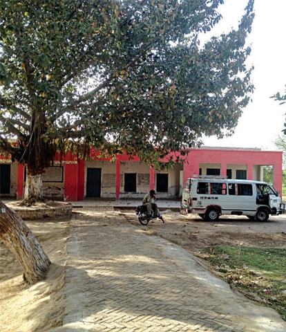 A primary school with no basic facilities - Pakistan - DAWN.COM