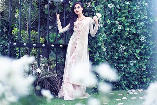 Mirror, mirror: How warped beauty standards dominate Pakistani style ...