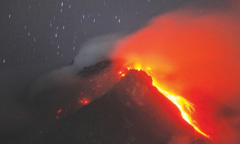 Over 1,200 evacuated after volcano alert - World - DAWN.COM