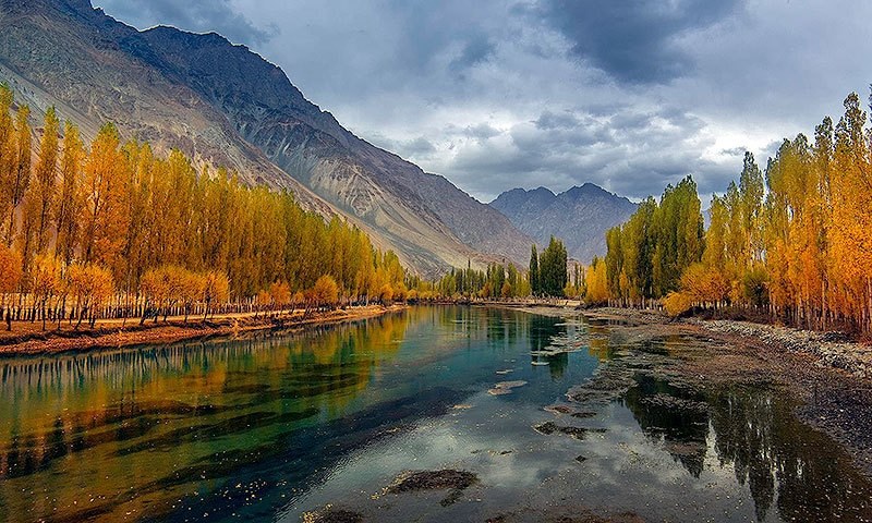 The music of Ghizer's flowing River - Multimedia - DAWN.COM