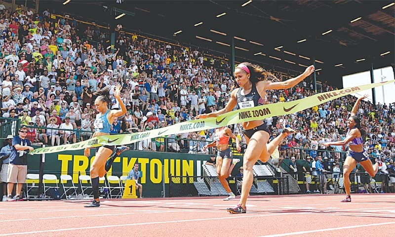 Felix facing choice following 400m victory - Newspaper - DAWN.COM
