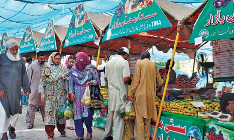 Ramazan bazaars — a mix of gripe and gratitude - Newspaper - DAWN.COM