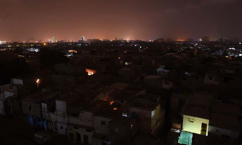Karachi — when the city of lights went dark - Pakistan - DAWN.COM